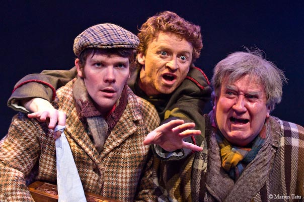 Biography – Andy Hinds